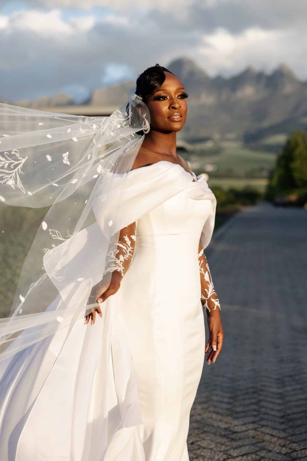 9 Unique Wedding Veils Every Modern Bride Will Love
