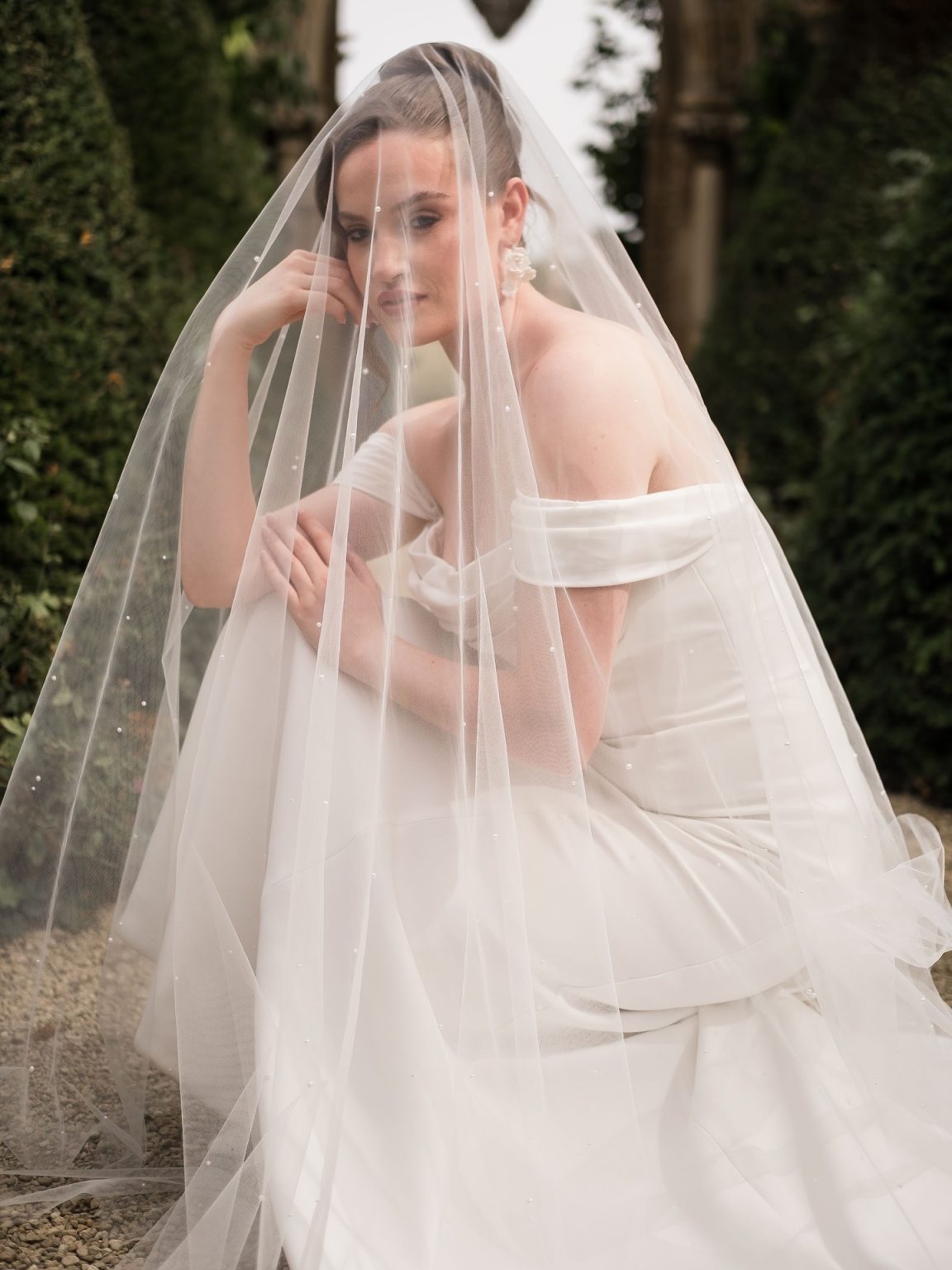 Lexi | Cathedral Length Drop Veil with Scattered Pearls